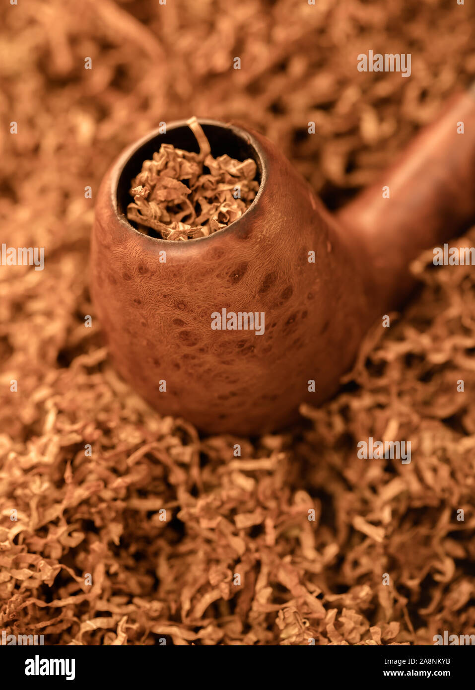 Vintage smoking pipe hi-res stock photography and images - Alamy