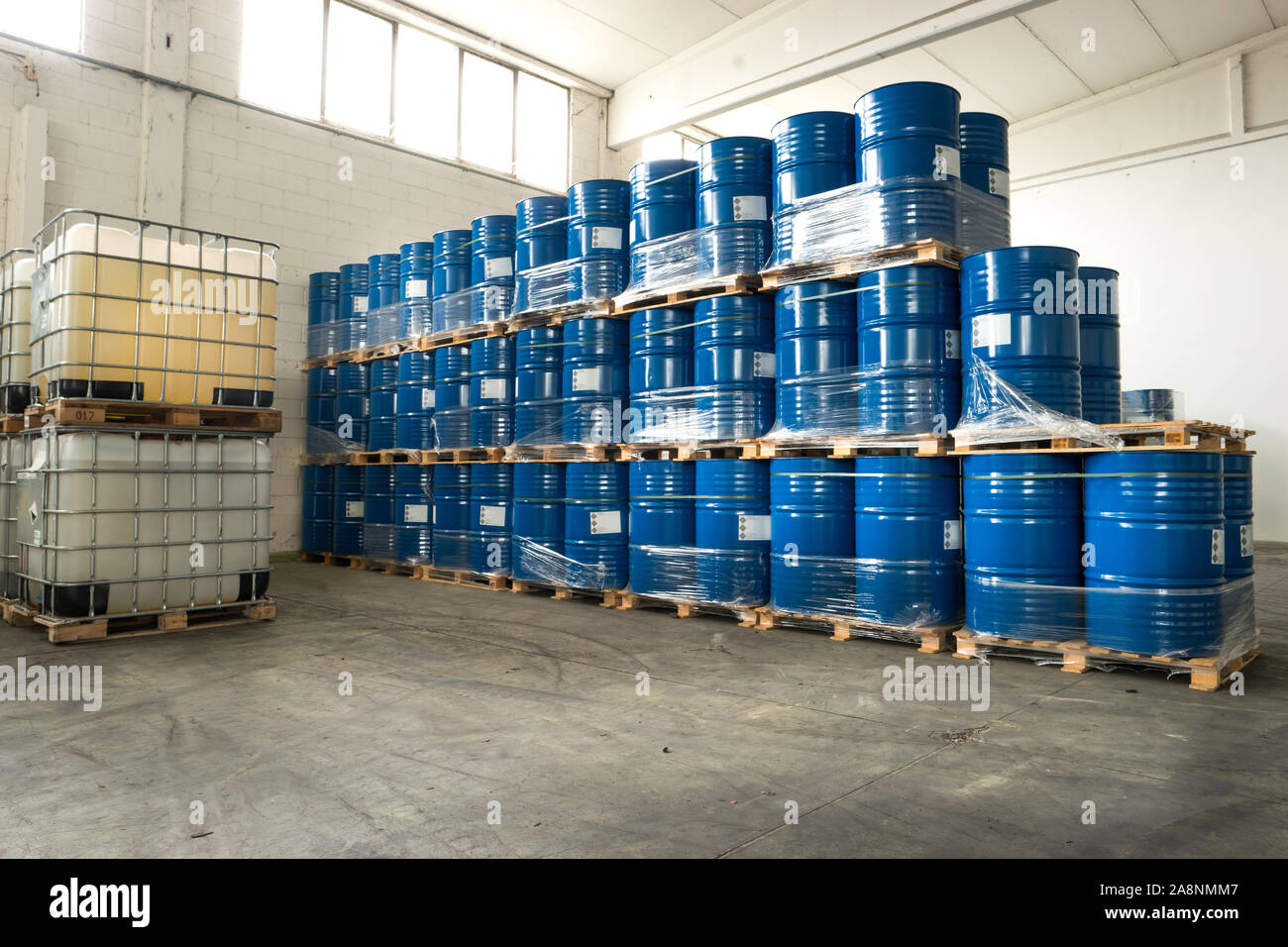 Battery warehouse organization hi-res stock photography and images - Alamy