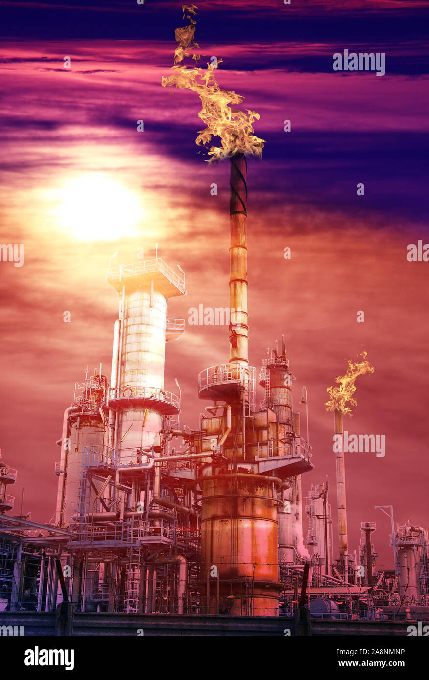 Oil refining reactor hi-res stock photography and images - Alamy