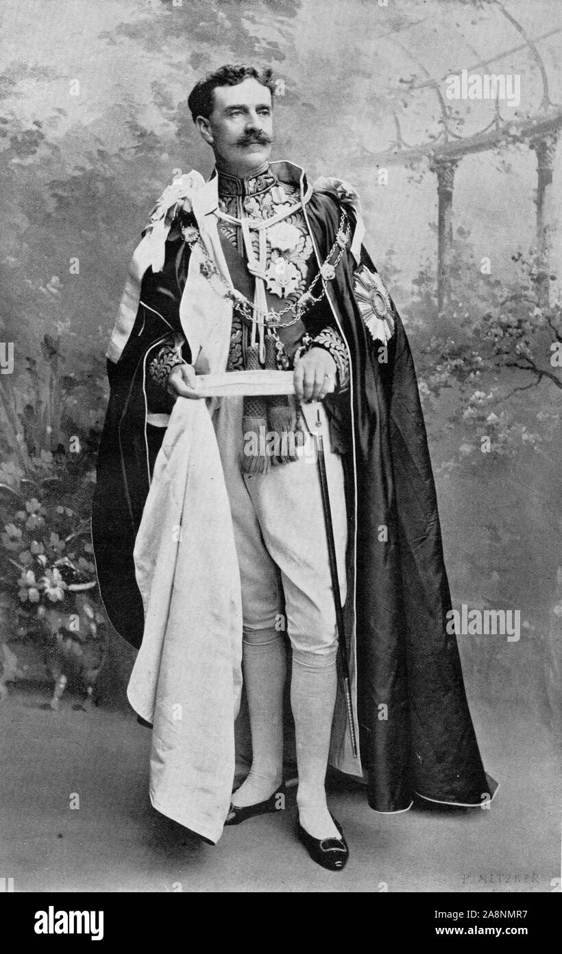 Indian ruler hi-res stock photography and images - Alamy