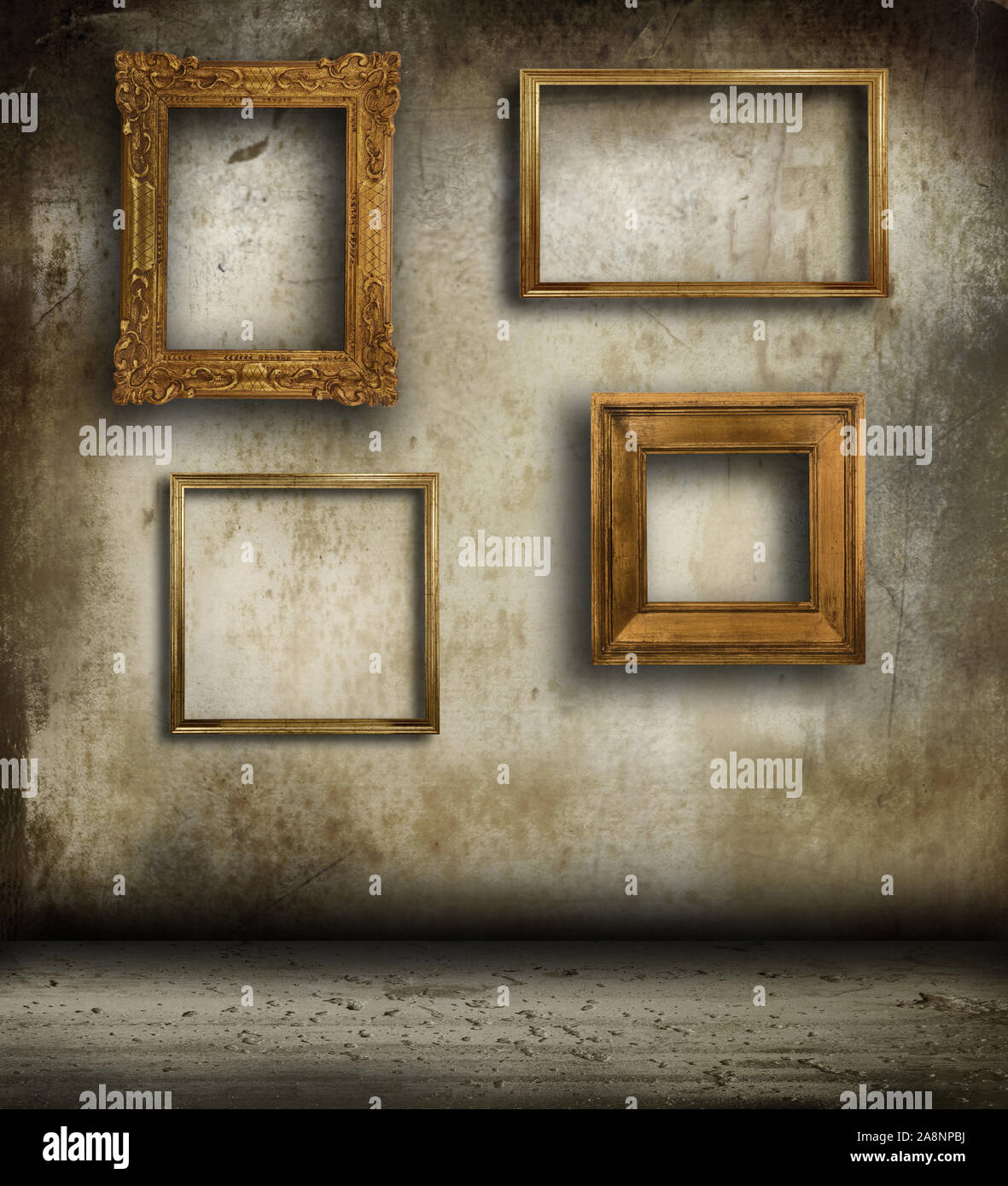 Old frames hanging on the wall Stock Photo - Alamy