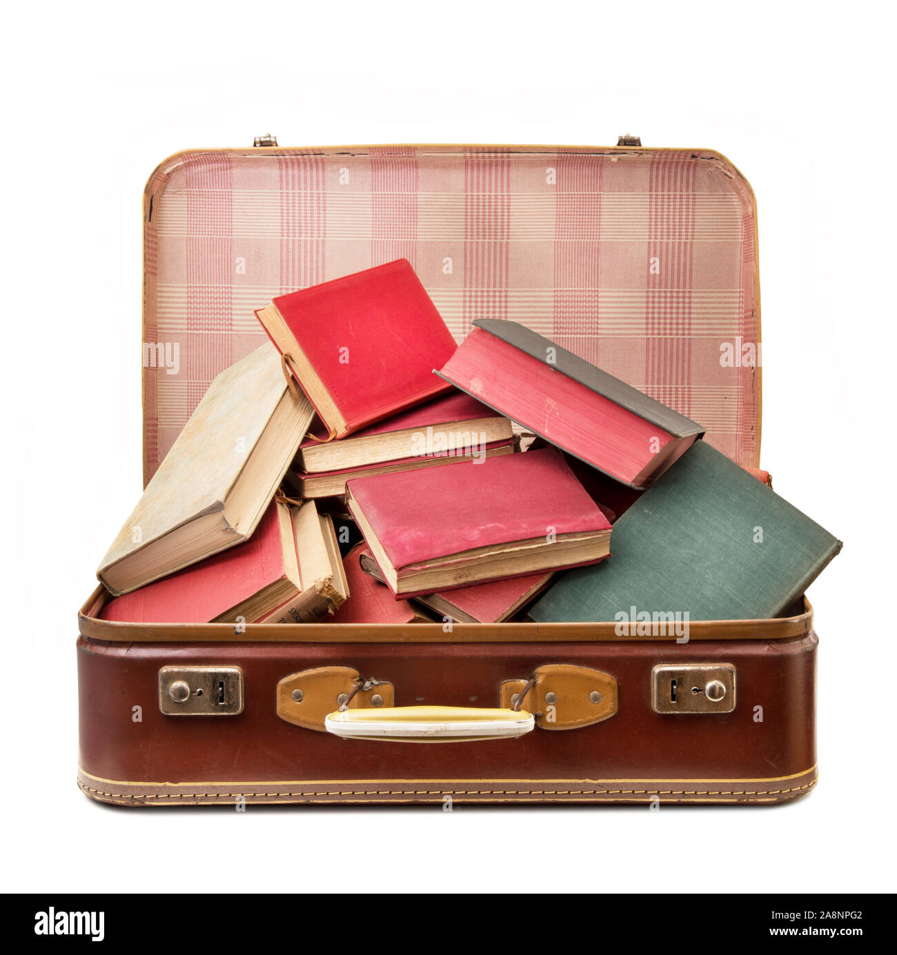 Open suitcase books hi-res stock photography and images - Alamy