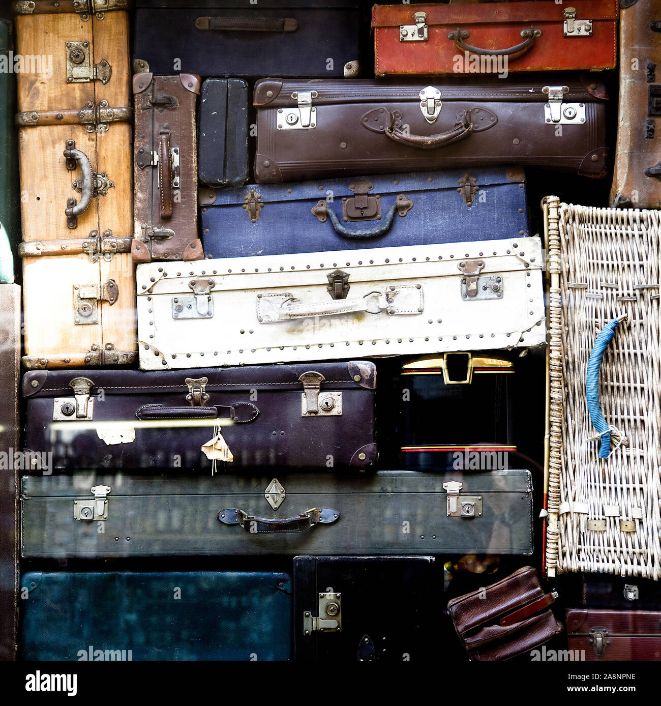 Vintage red leather briefcase hi-res stock photography and images - Alamy
