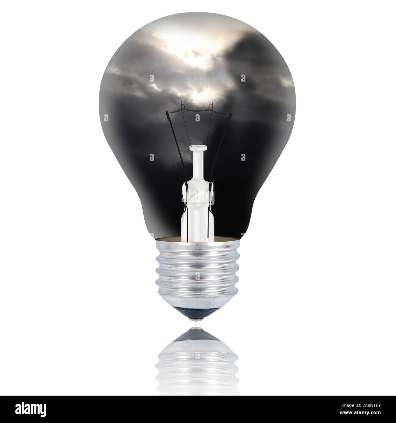 Light bulb and storm hi-res stock photography and images - Alamy