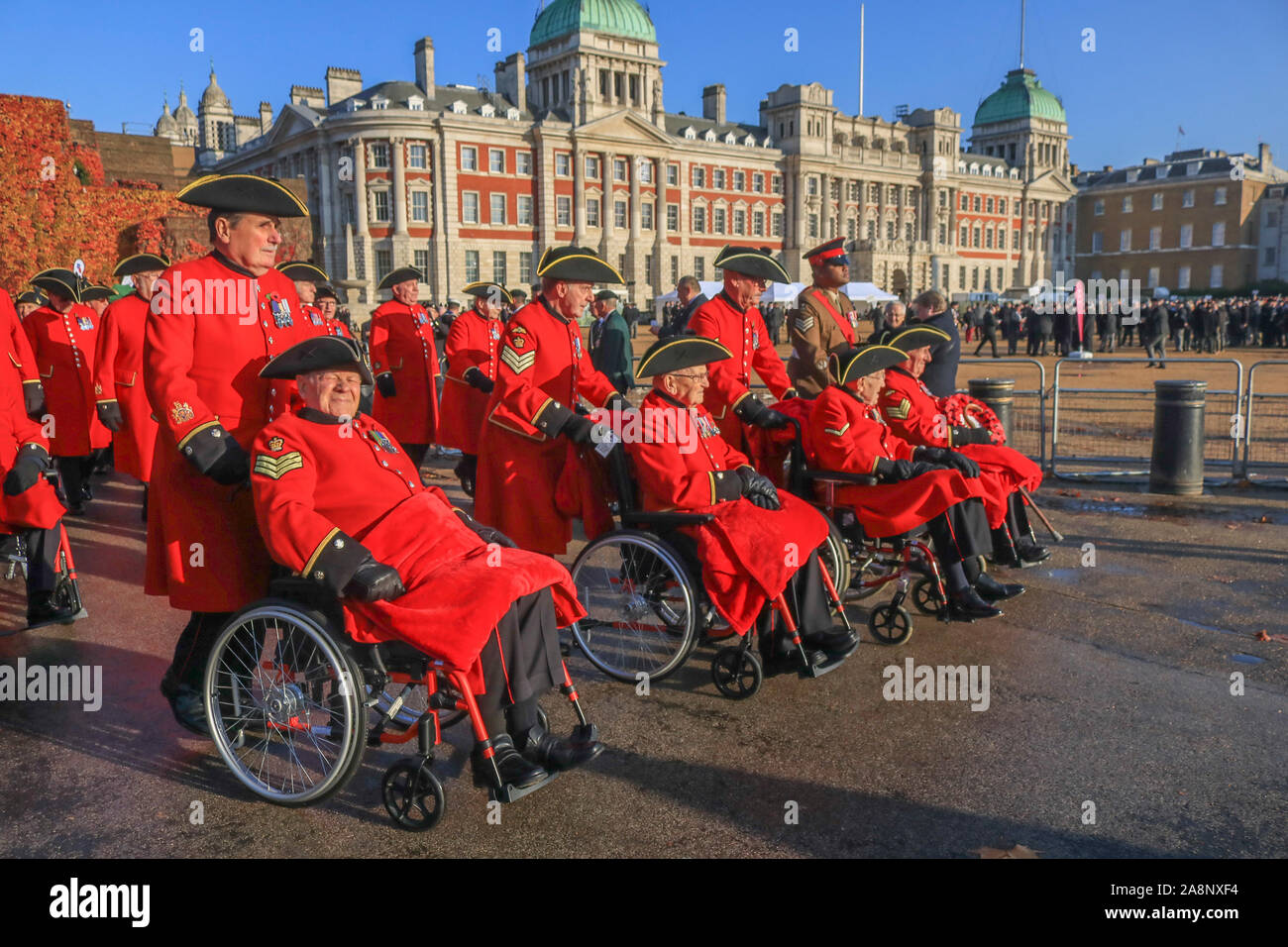 Remembrance war pensioners veteran hi-res stock photography and images ...