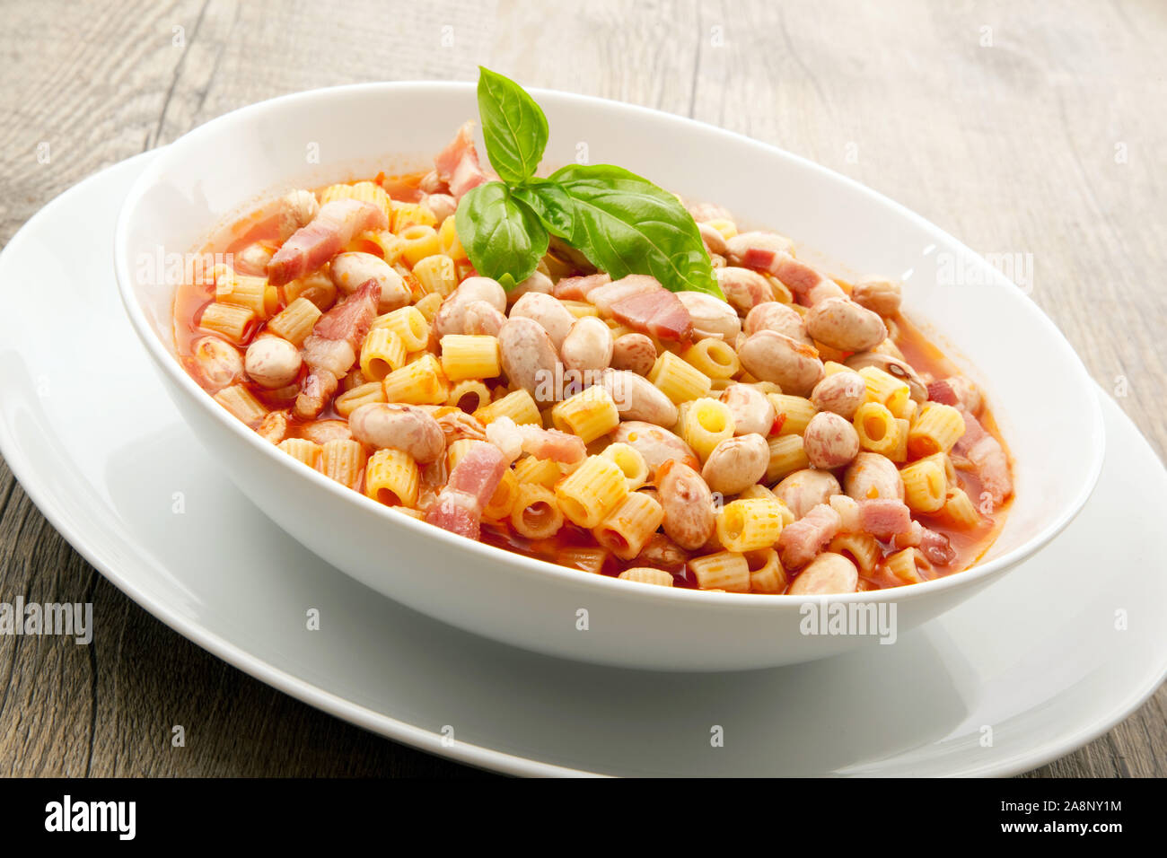 Pasta beans typical italian hi-res stock photography and images - Alamy