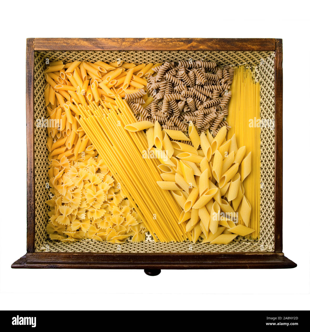 italian raw pasta in tray Stock Photo - Alamy