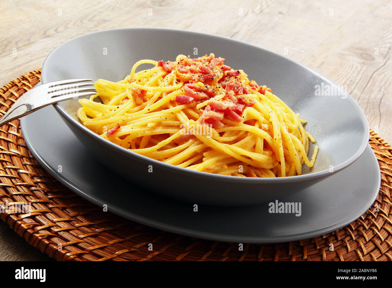 original italian spaghetti with carbonara sauce Stock Photo - Alamy