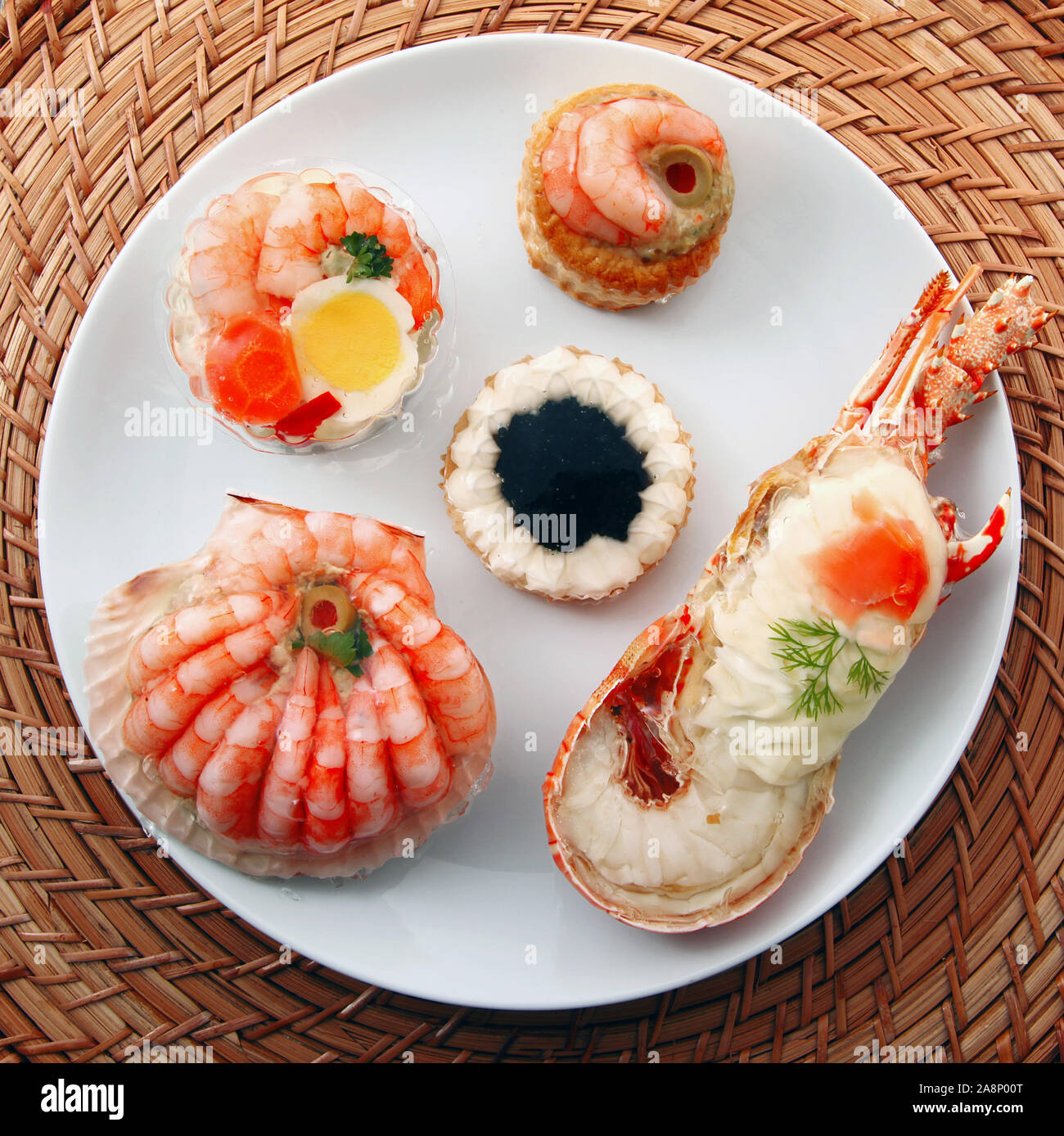 a delicious fresh specialties of shellfish Stock Photo - Alamy