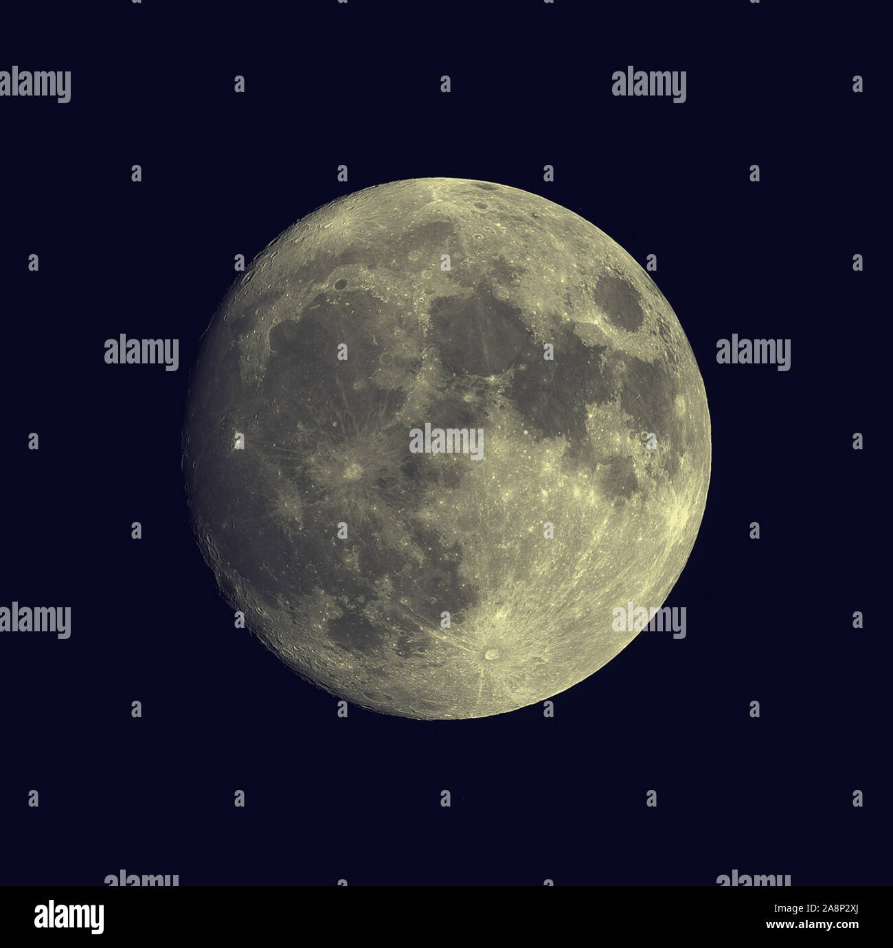 View of the Moon in the night sky Stock Photo - Alamy