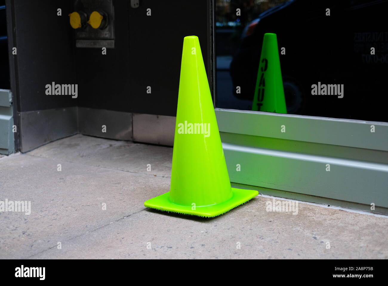 pylone in new york Stock Photo - Alamy