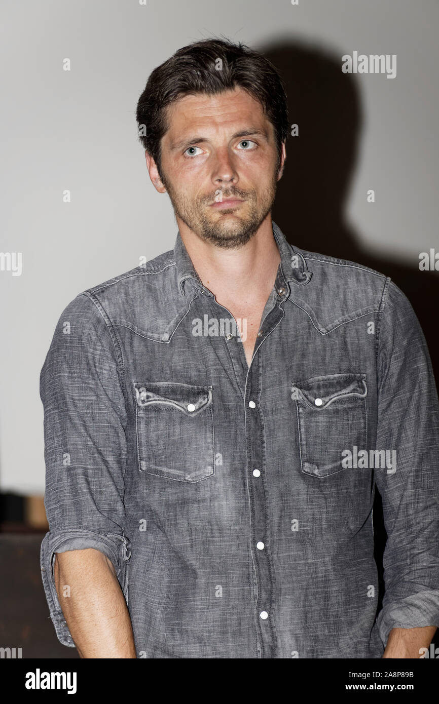 Le persona hi-res stock photography and images - Alamy