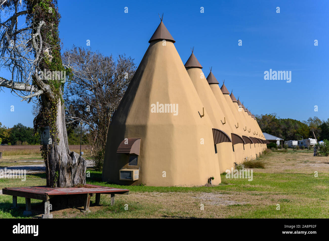 Wharton, Texas - Nov 9, 2019: Tee Pee Motel - a quirky motel with rooms ...