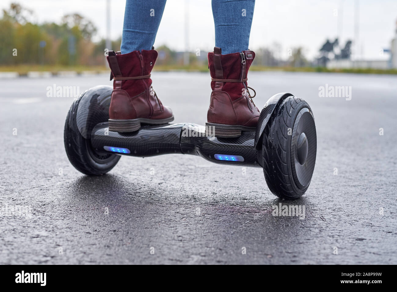 Balancing on board with feet hi-res stock photography and images - Alamy