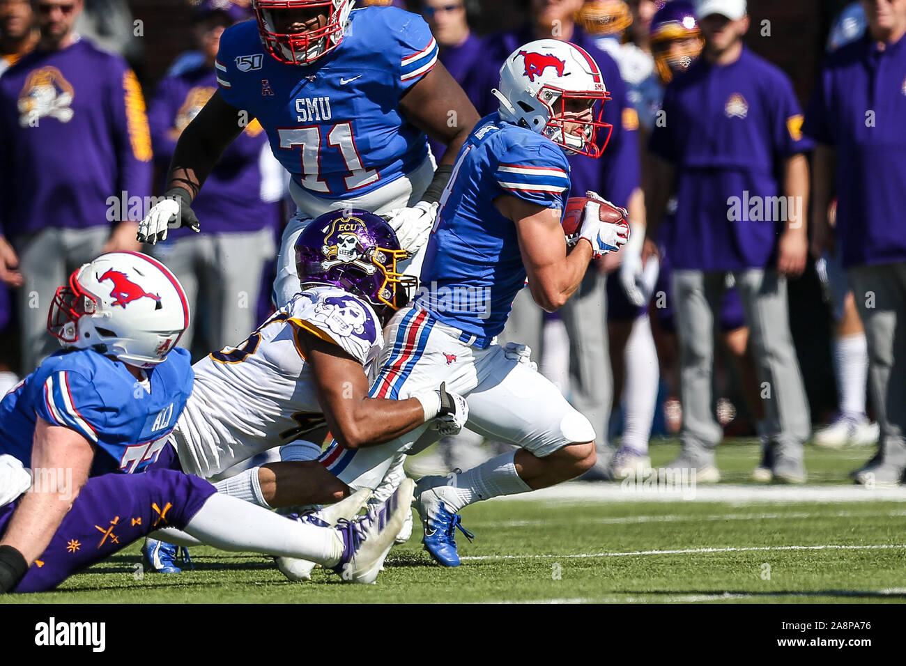Dallas, Texas, USA. 9th Nov, 2019. Southern Methodist Mustangs wide ...