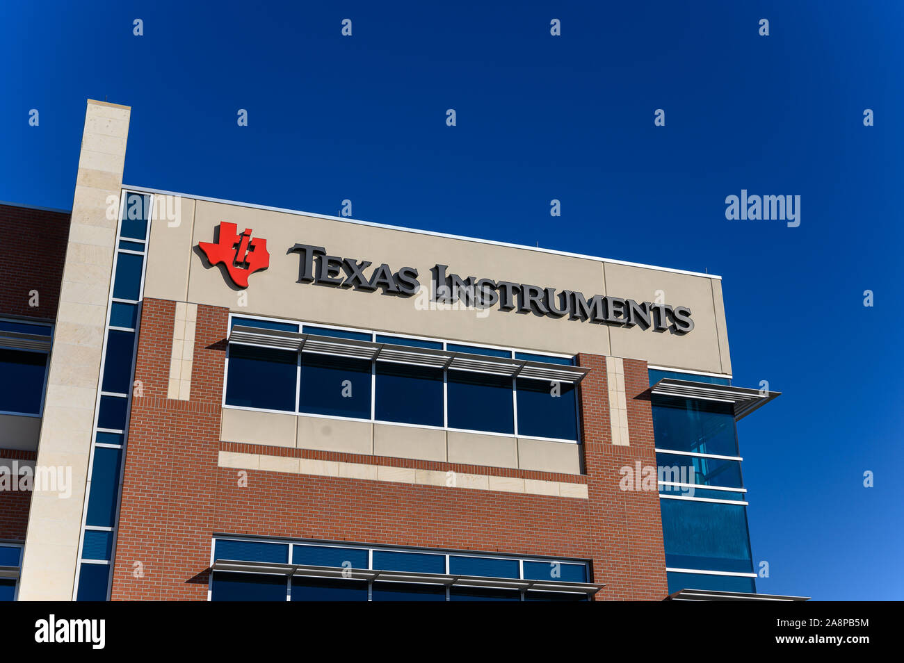Sugar Land, Texas - Nov 9, 2019: Texas Instruments Sugar Land Facility ...