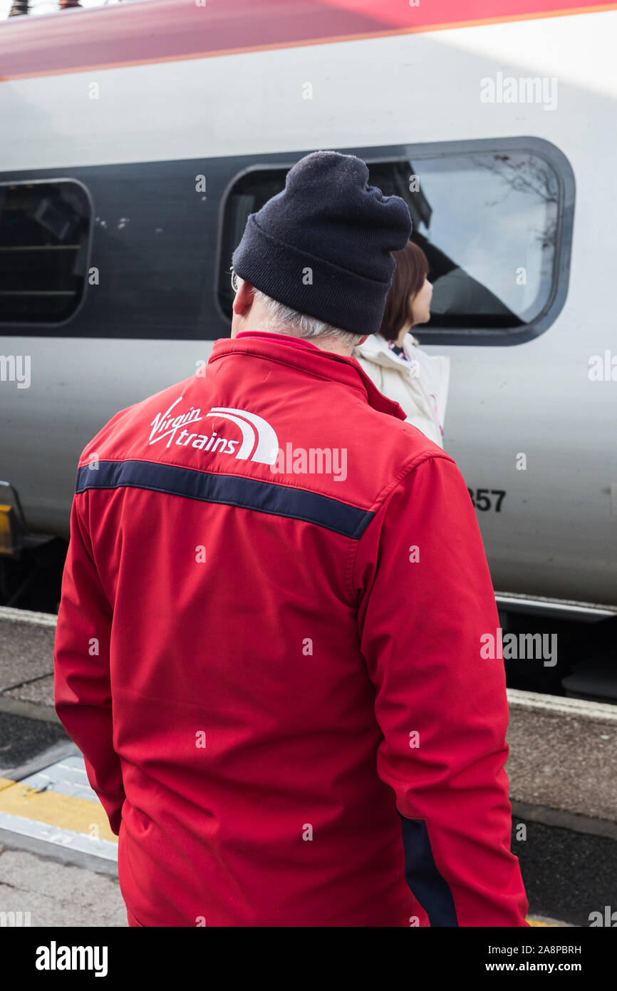 Virgin trains and uniform hi-res stock photography and images - Alamy