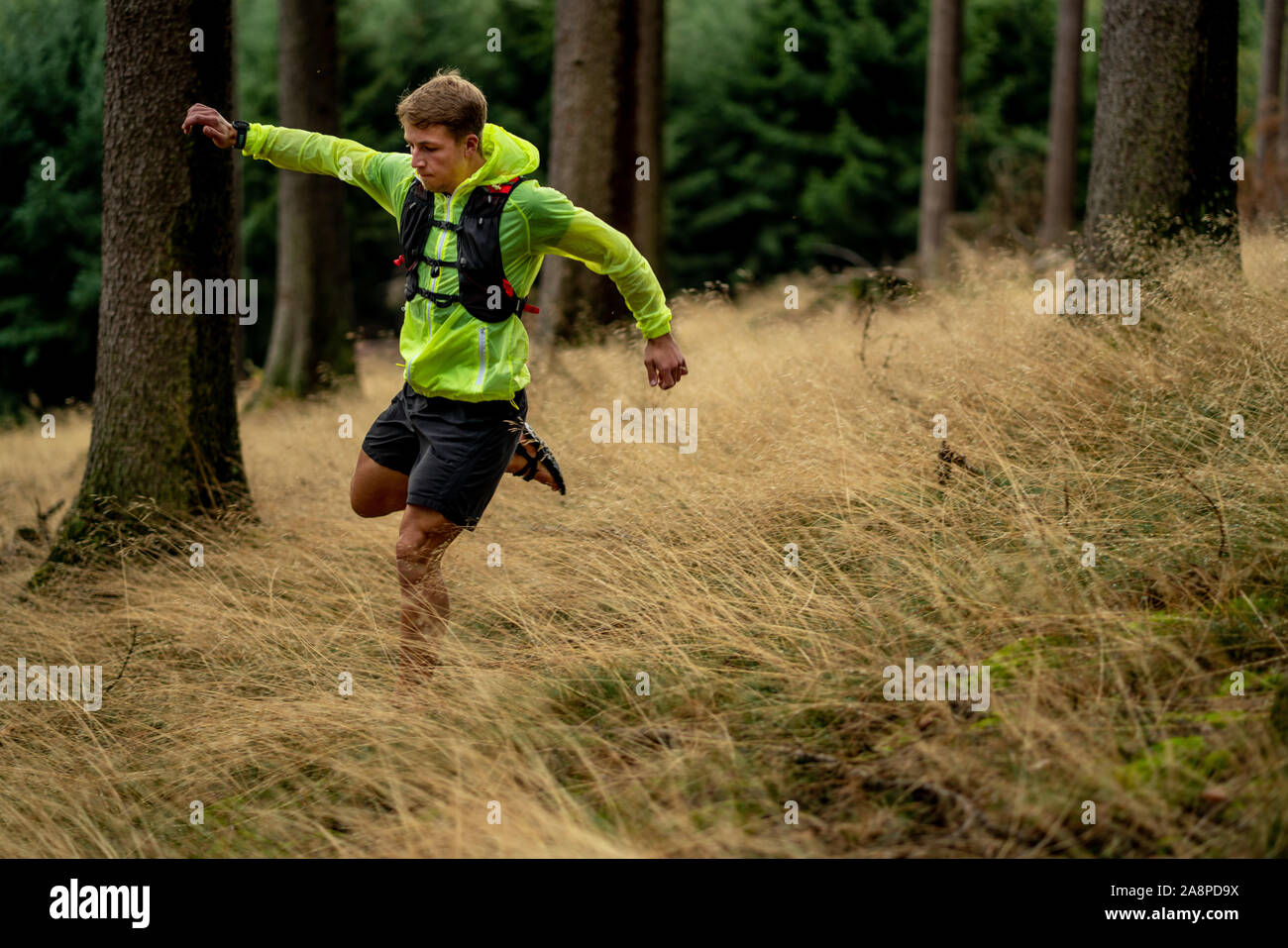 Barefoot trail runner hi-res stock photography and images - Alamy