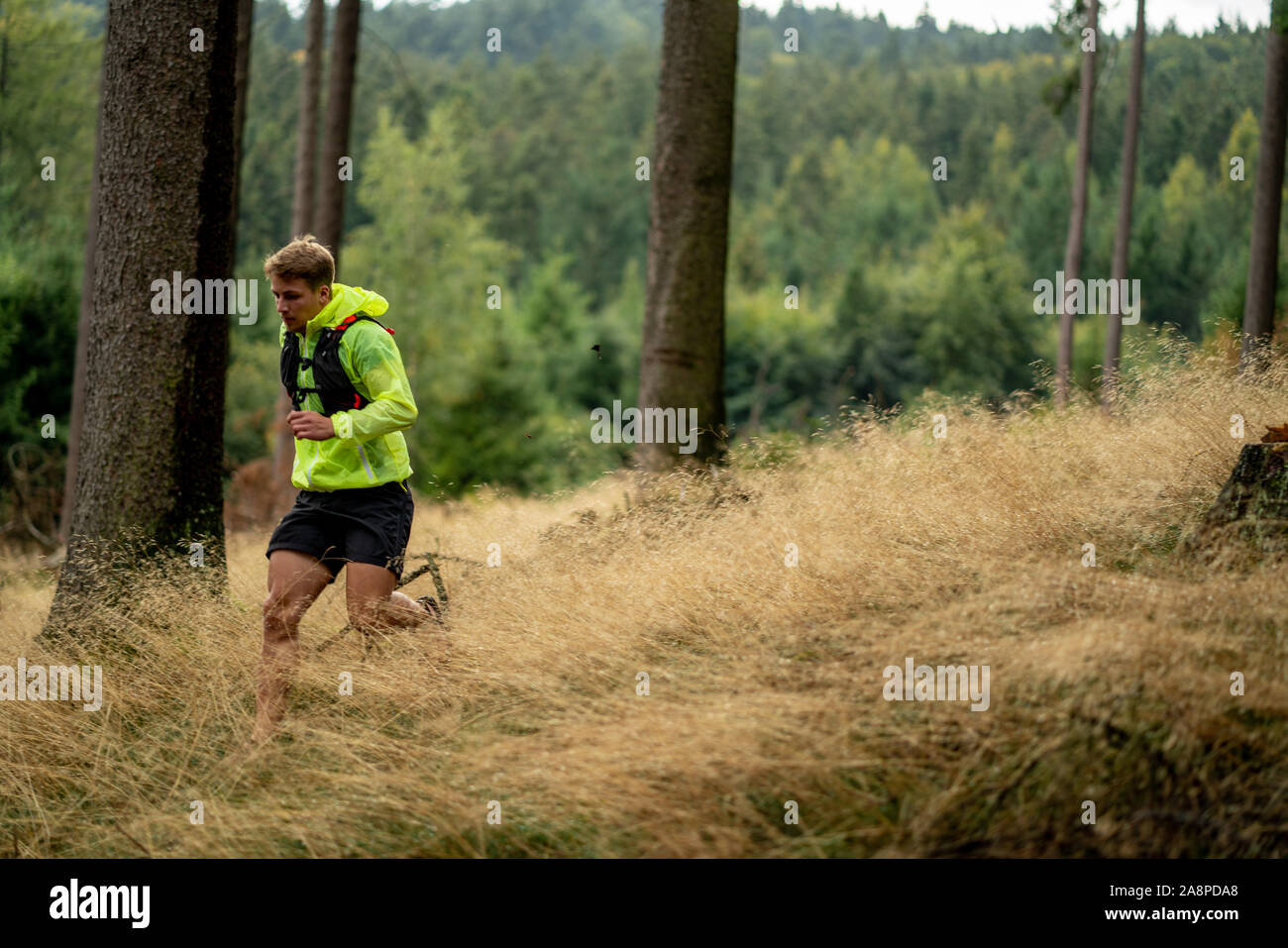 Barefoot trail runner hi-res stock photography and images - Alamy