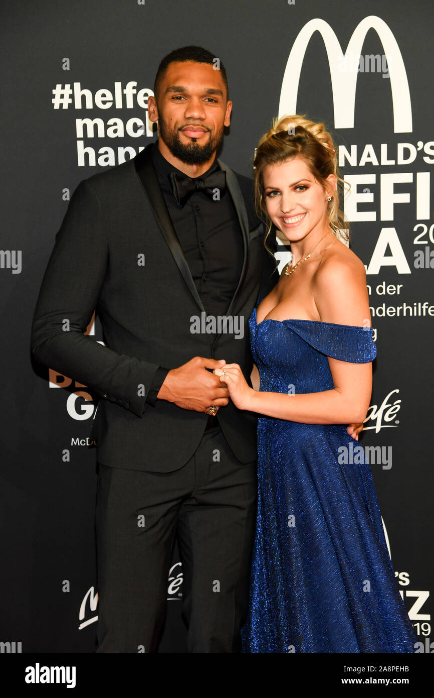 Munich, Germany. 09th Nov, 2019. Sarah Harrison, model and her husband ...