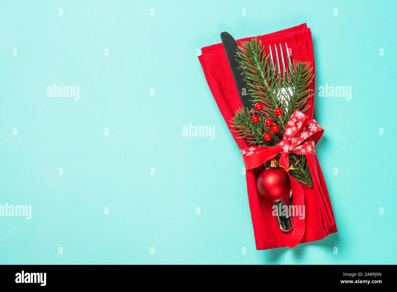 Christmas table setting top view Stock Photo - Alamy