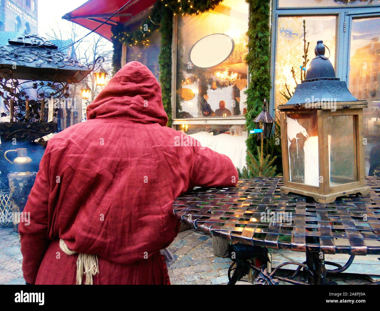 Monk in a street market hi-res stock photography and images - Alamy
