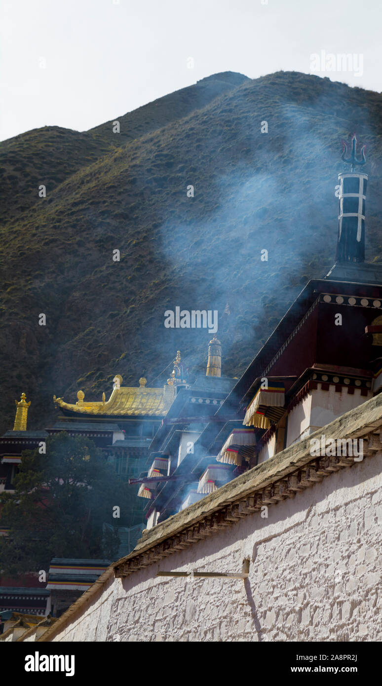 Labrang monastery architecture hi-res stock photography and images - Alamy