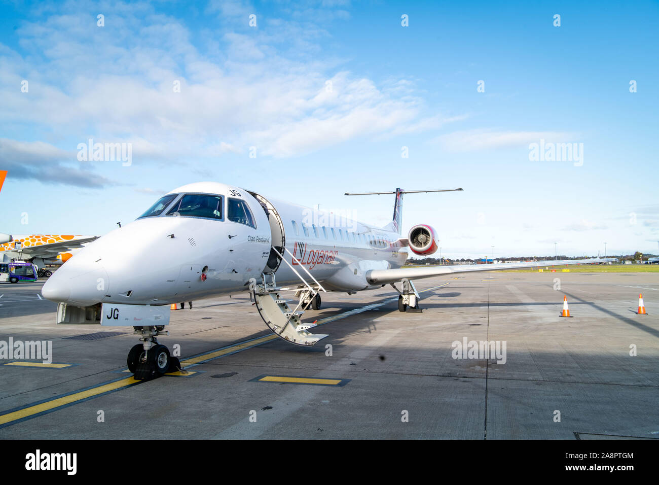 Airline loganair hi-res stock photography and images - Alamy