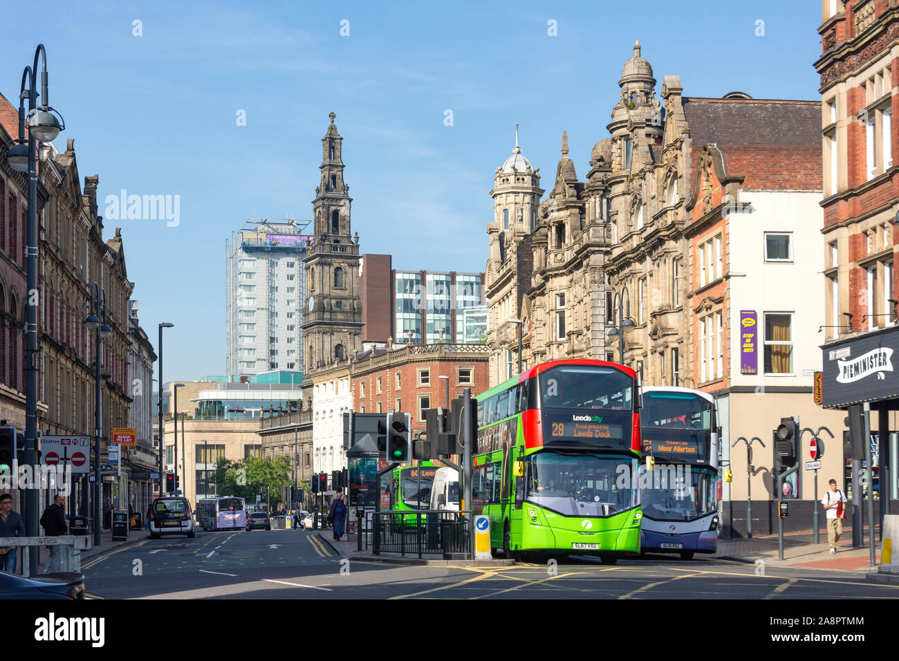 Duncan street traffic double decker bus buses leeds city cities hi-res stock photography and ...