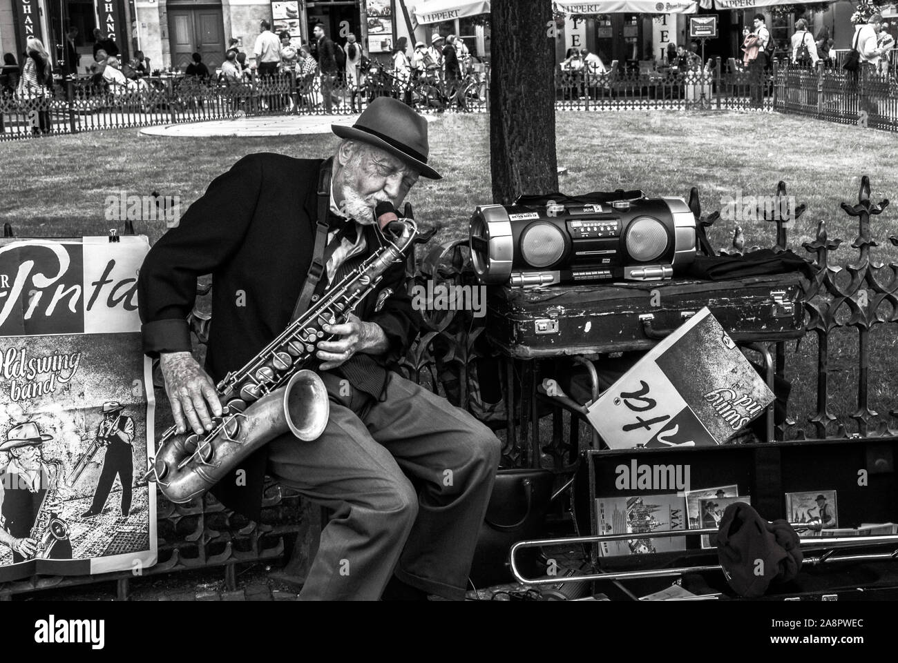 Black man busking hi-res stock photography and images - Alamy