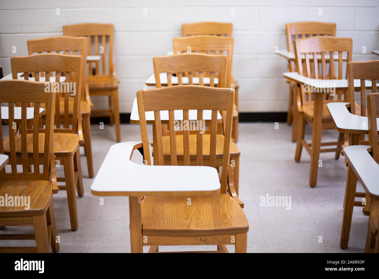 Chairdesk hi-res stock photography and images - Alamy