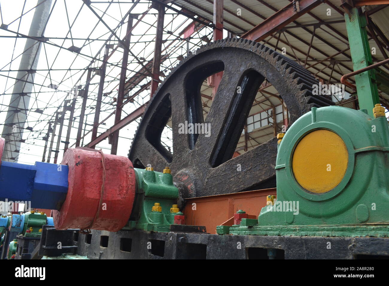 Multicoloured gears hi-res stock photography and images - Alamy