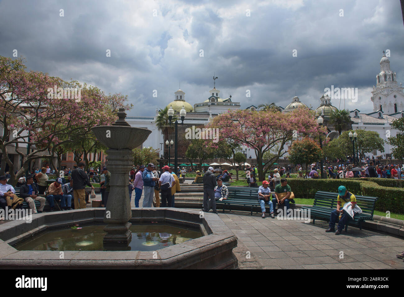Plaza Grande (Independence Square), the heart of Old Town Quito ...