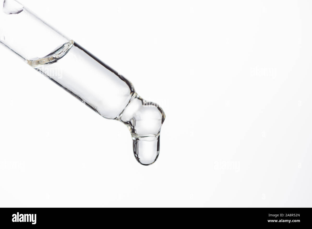 Pipetted hi-res stock photography and images - Alamy