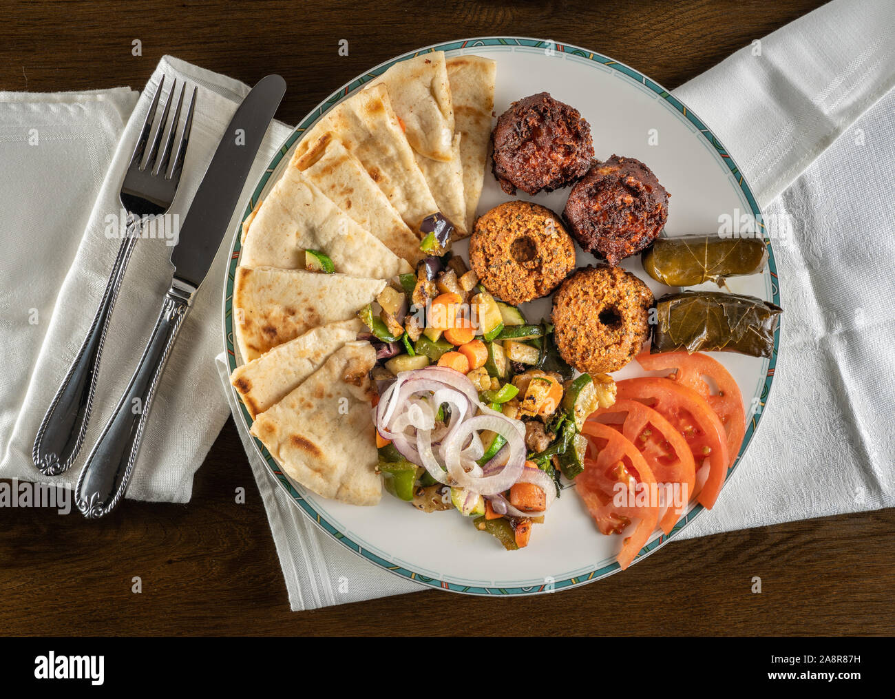 Falafel plate hi-res stock photography and images - Alamy