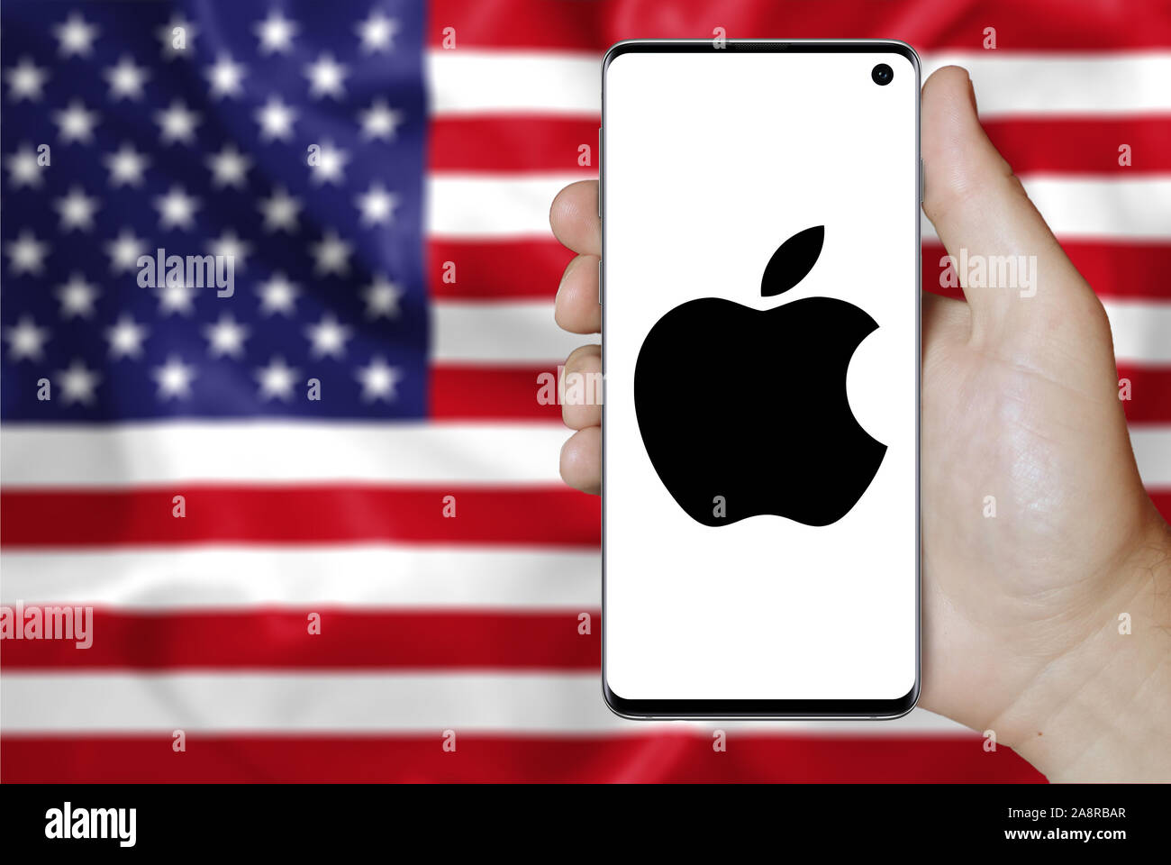 Android and apple logo hi-res stock photography and images - Alamy