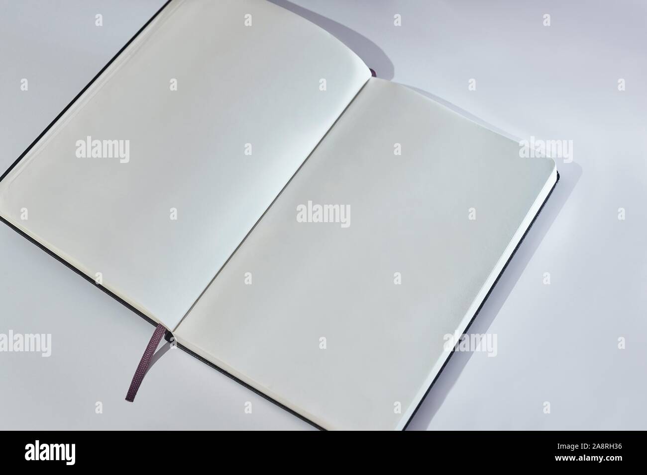 White page hi-res stock photography and images - Alamy
