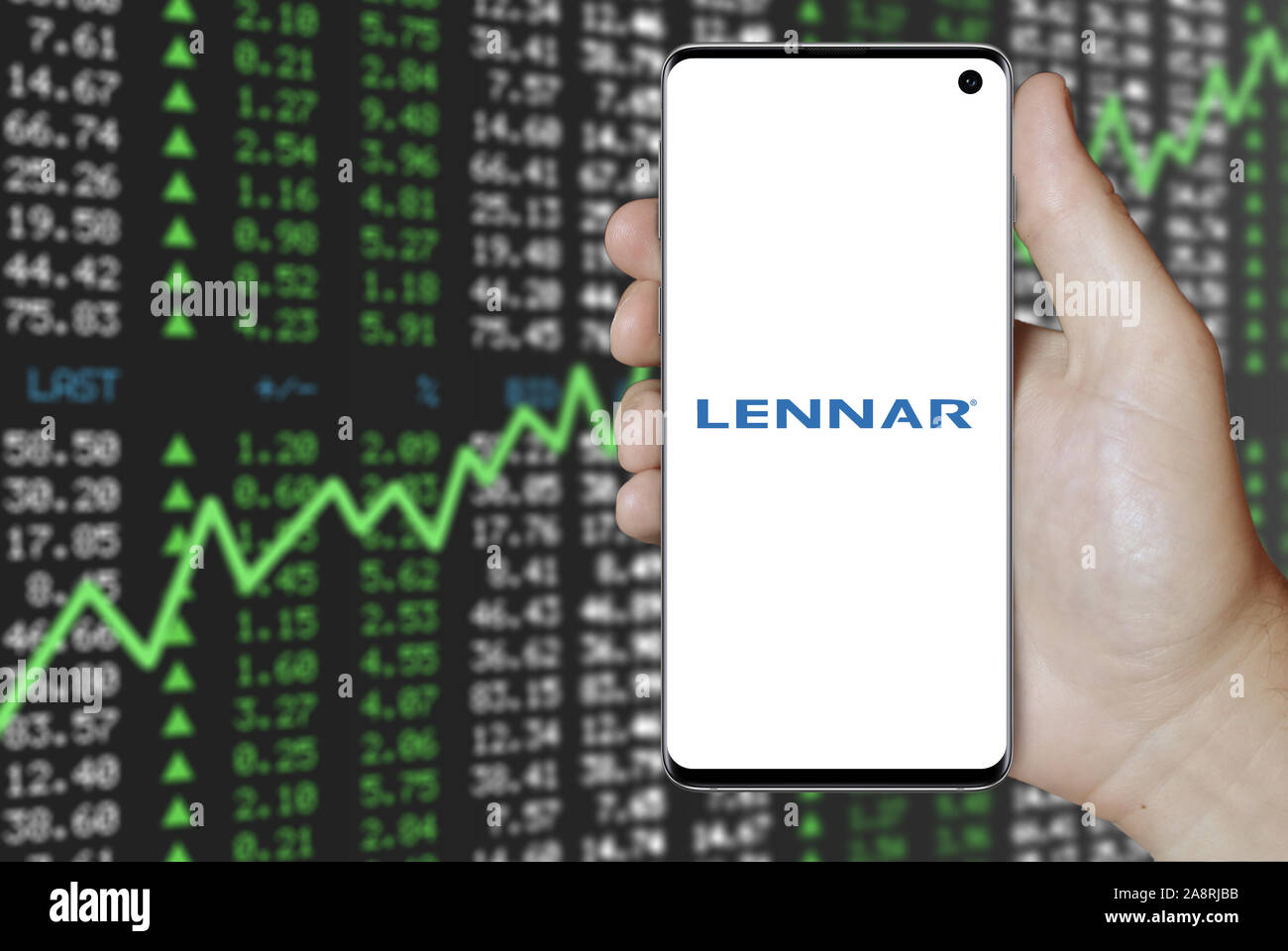 Logo of public company Lennar Corp. displayed on a smartphone. Positive ...