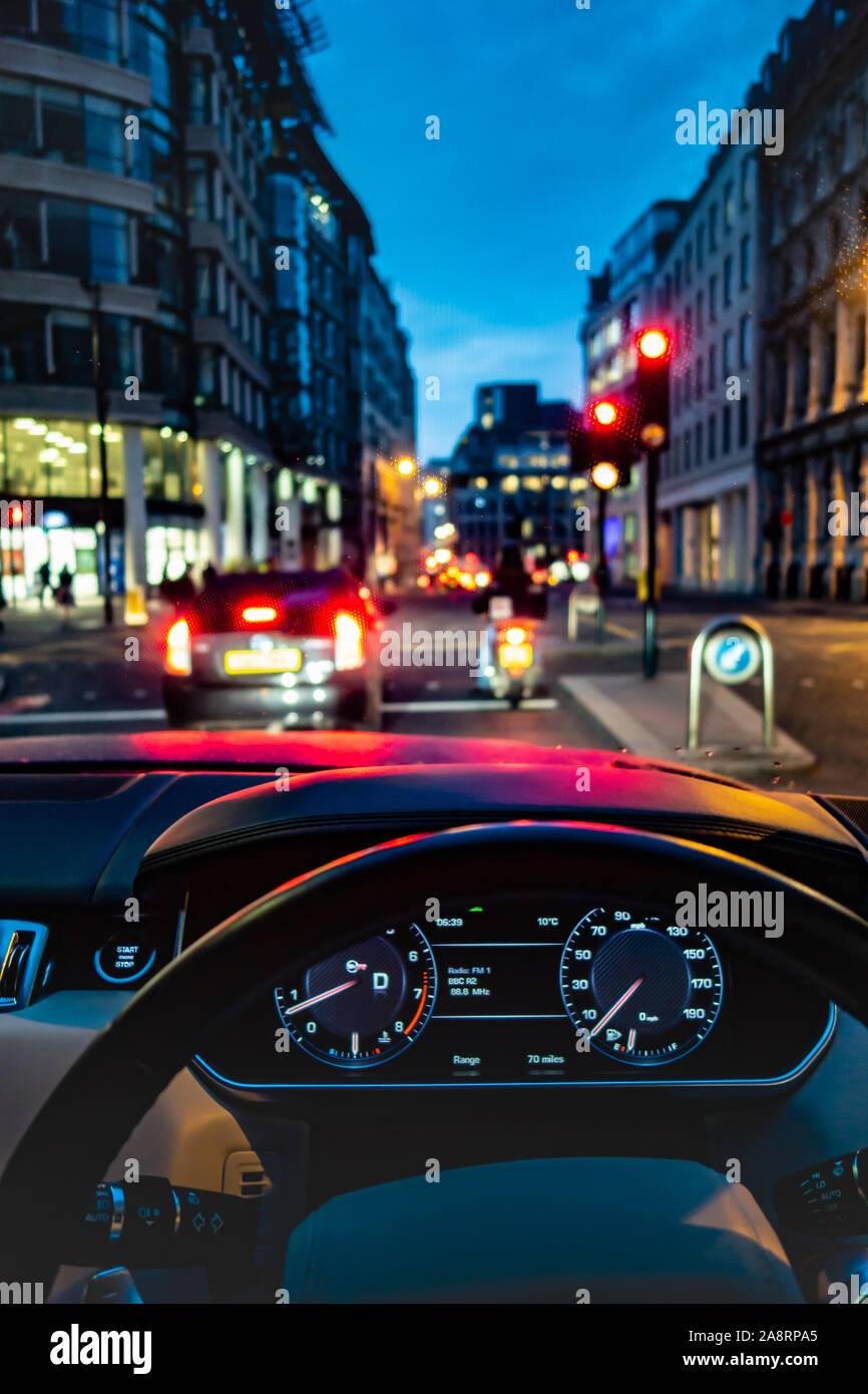 Range rover dashboard hi-res stock photography and images - Alamy