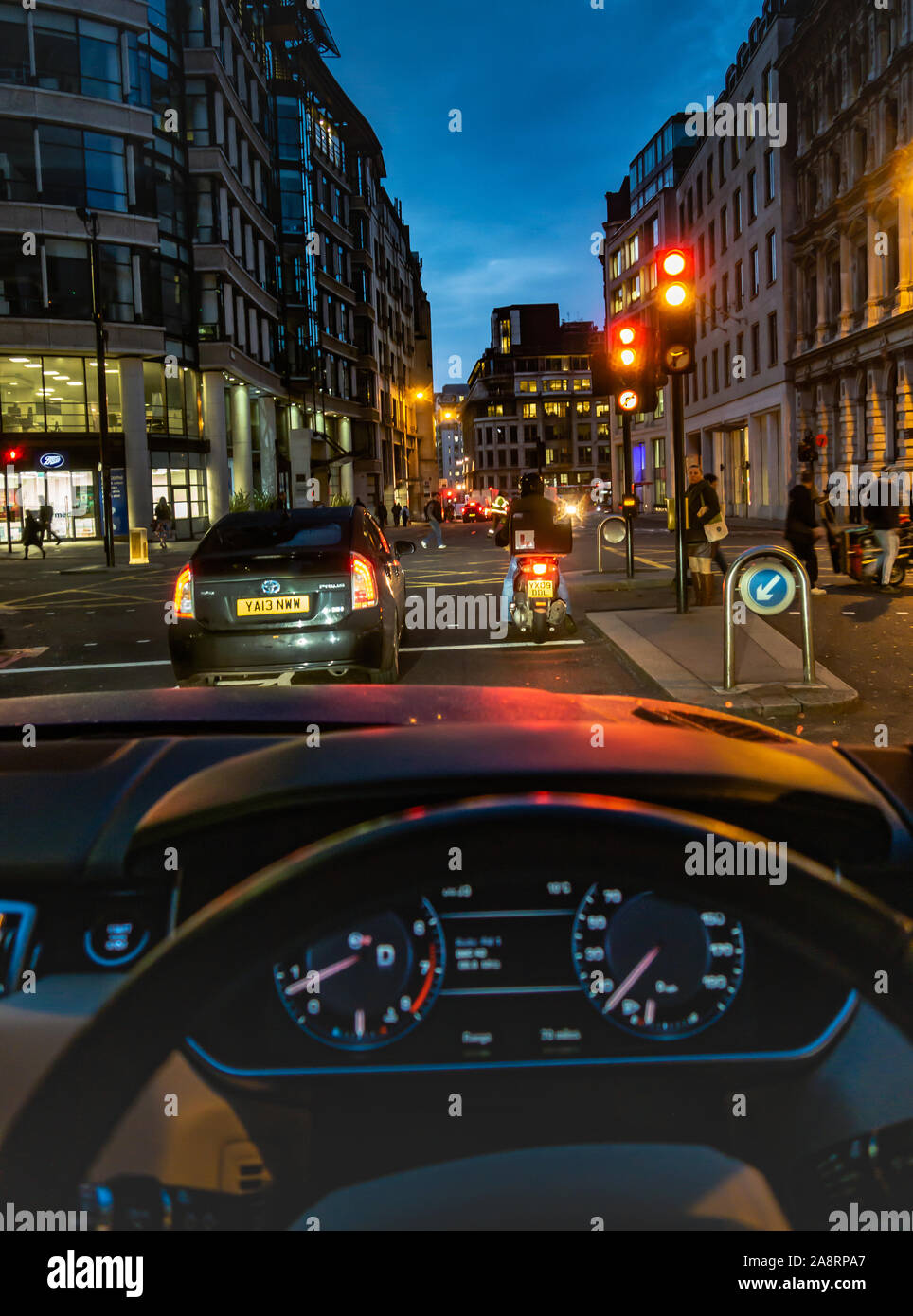 Drivers view traffic city hi-res stock photography and images - Alamy