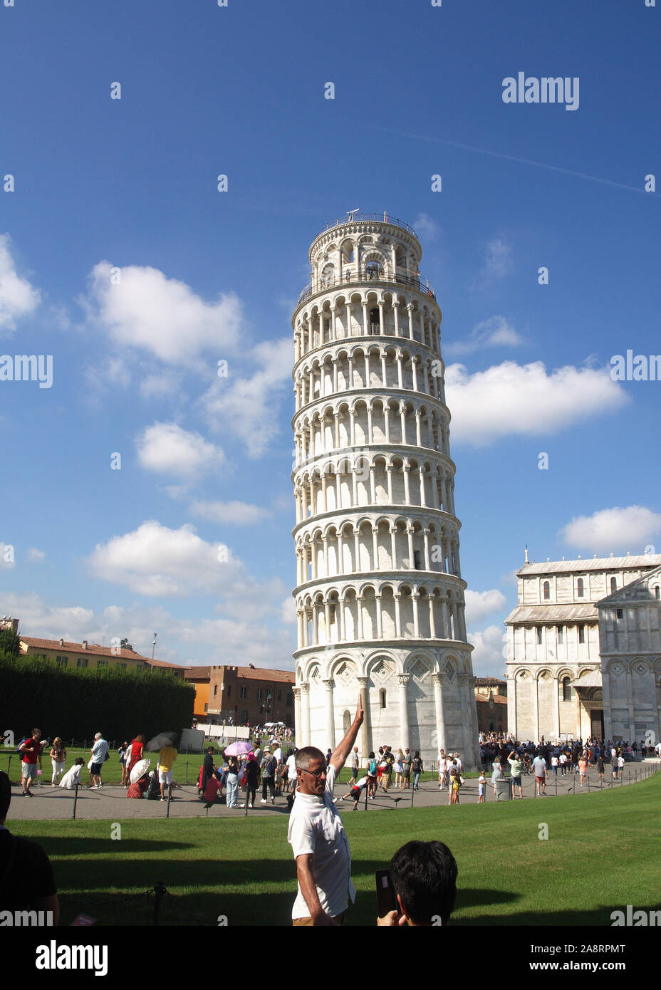 The world famous landmark of the Leaning Tower of Pisa in Italy Stock ...