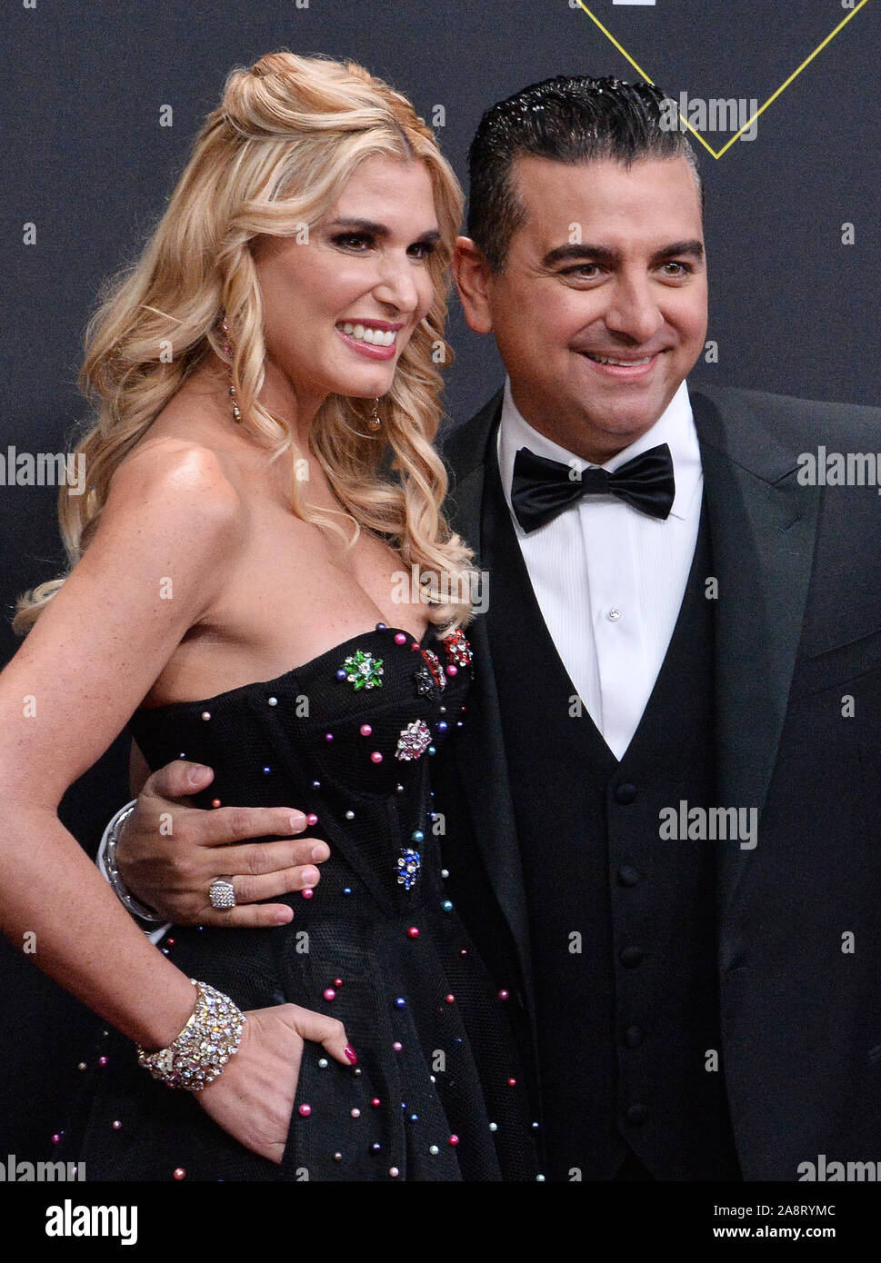 Santa Monica, USA. 10th Nov, 2019. TV personalities Lisa Valastro and ...