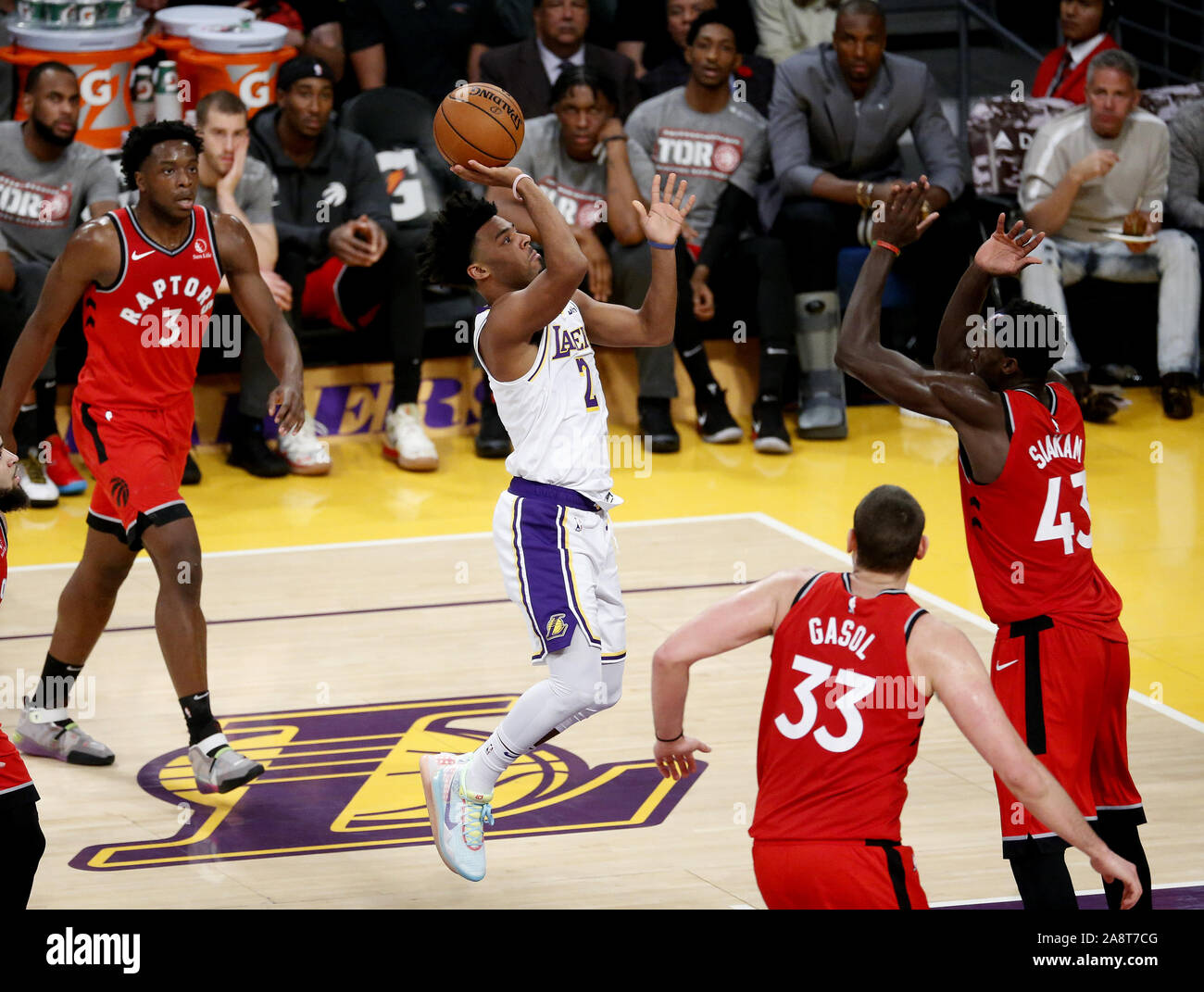 Quinn cook lakers hi-res stock photography and images - Alamy