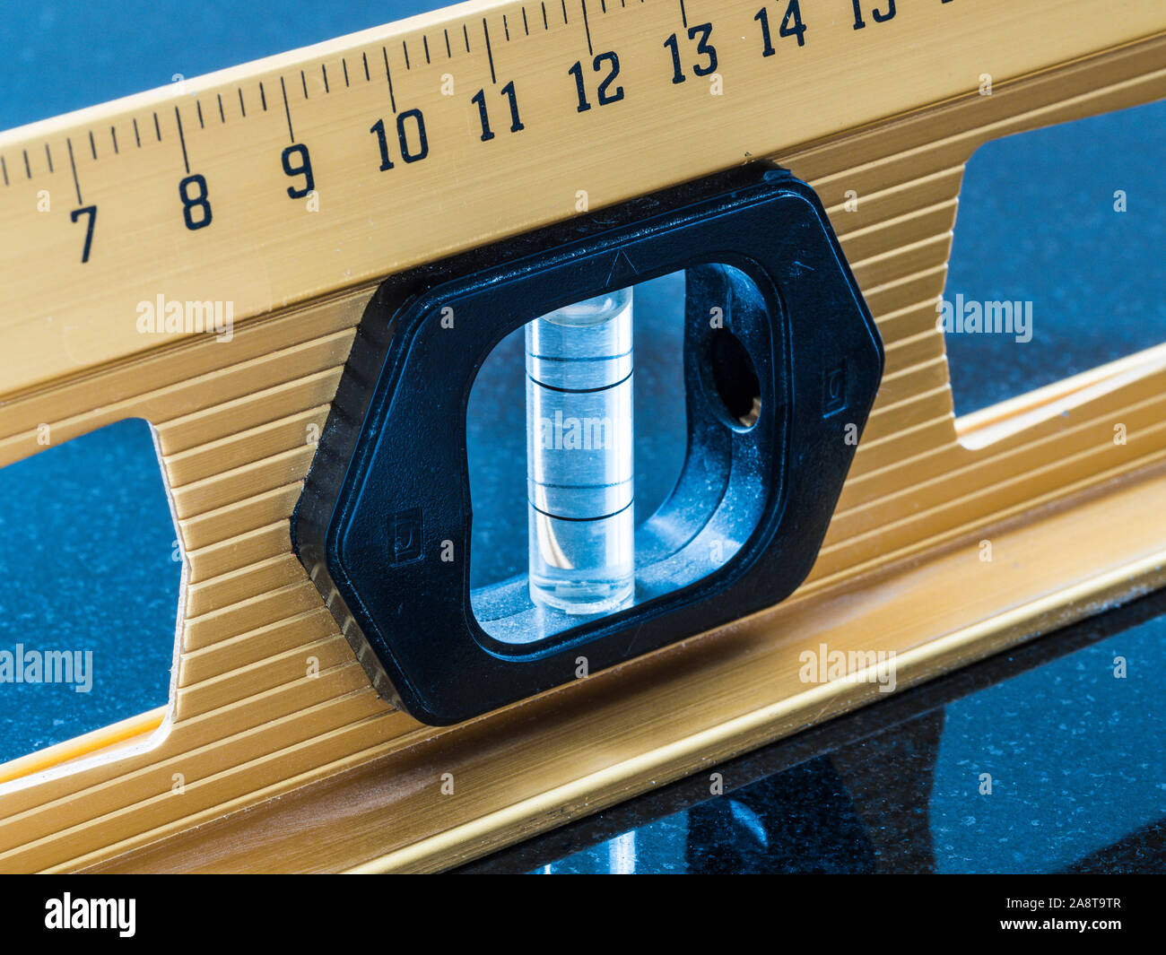Horizontal straight flush hi-res stock photography and images - Alamy