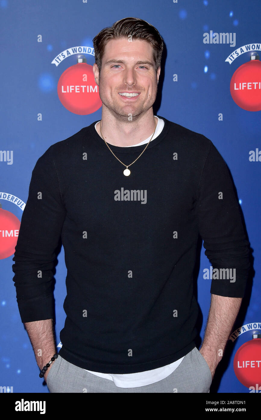 Marcus Rosner at the opening of 'Say Santa! With It's A Wonderful ...