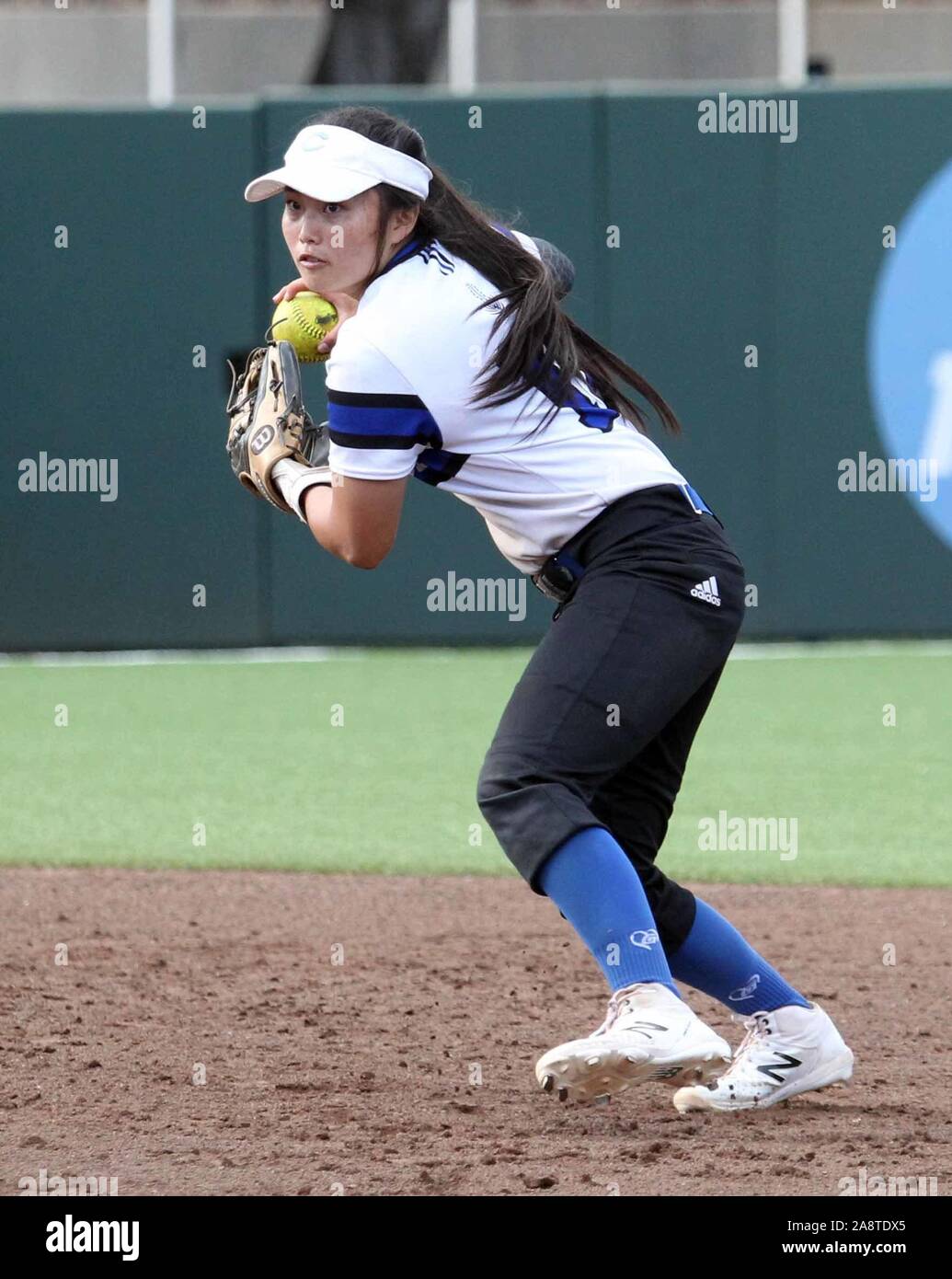 November 10, 2019 - Chaminade Silverswords Hailey Matsumura #11 fields ...