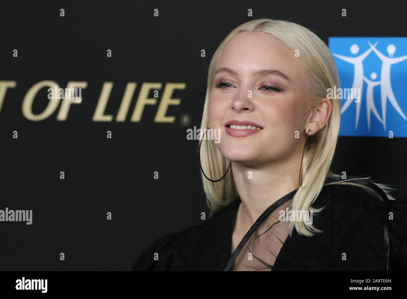 City of Hope Spirit of Life Gala at the Barker Hangar in Santa Monica ...