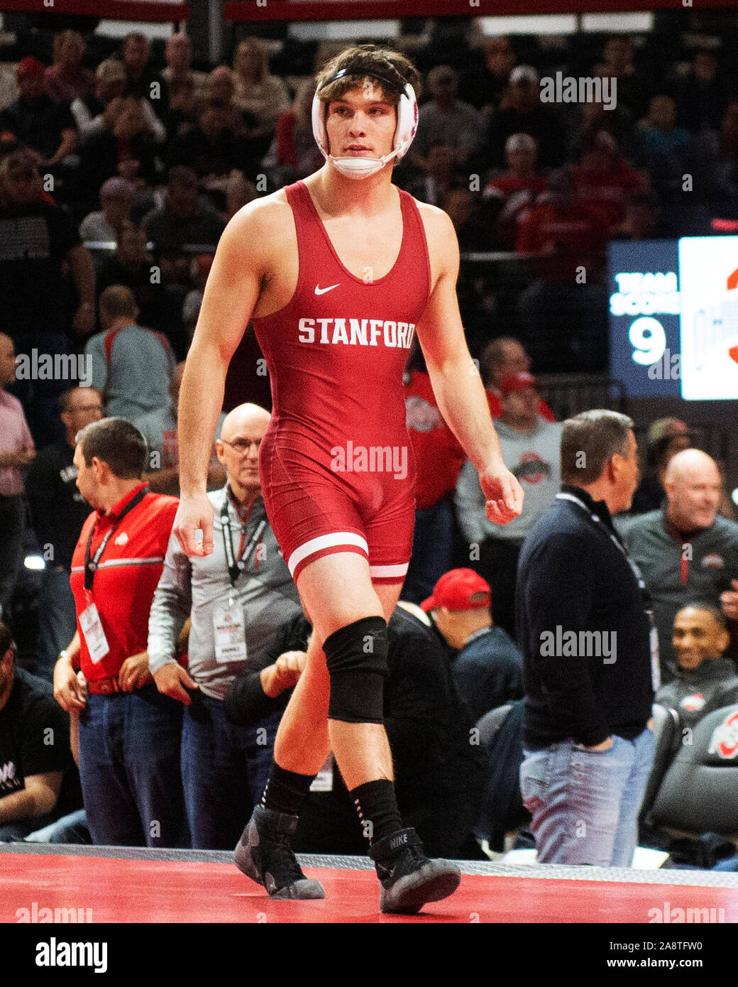 Fcing hi-res stock photography and images - Alamy