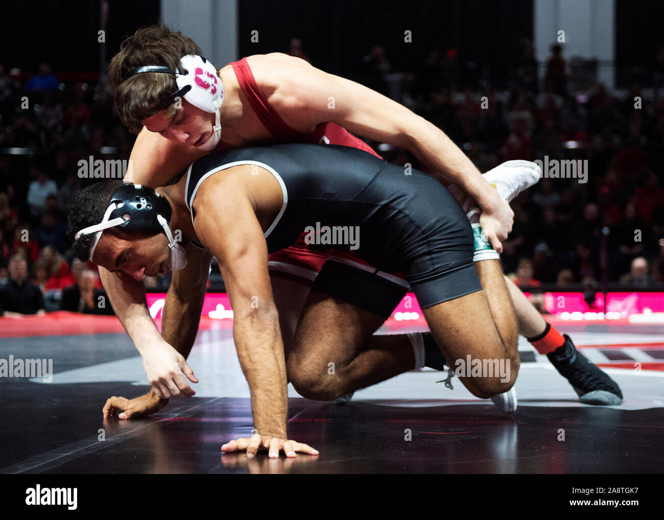 Wrestling college hi-res stock photography and images - Alamy