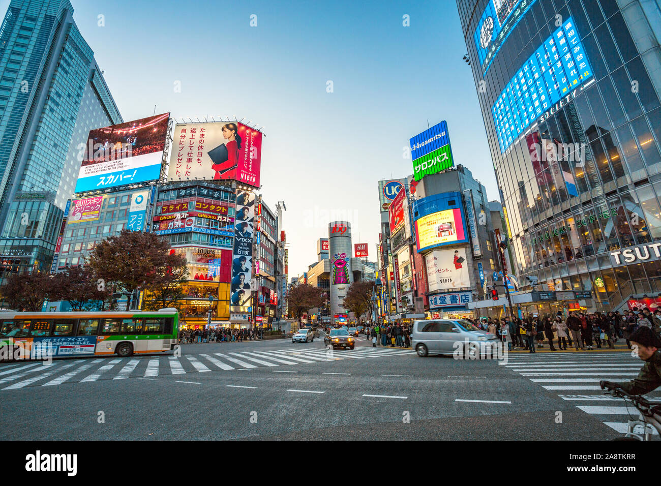 Shibuya Crossing, the busiest intersection in the World, Tokyo, Japan, Asia Stock Photo - Alamy
